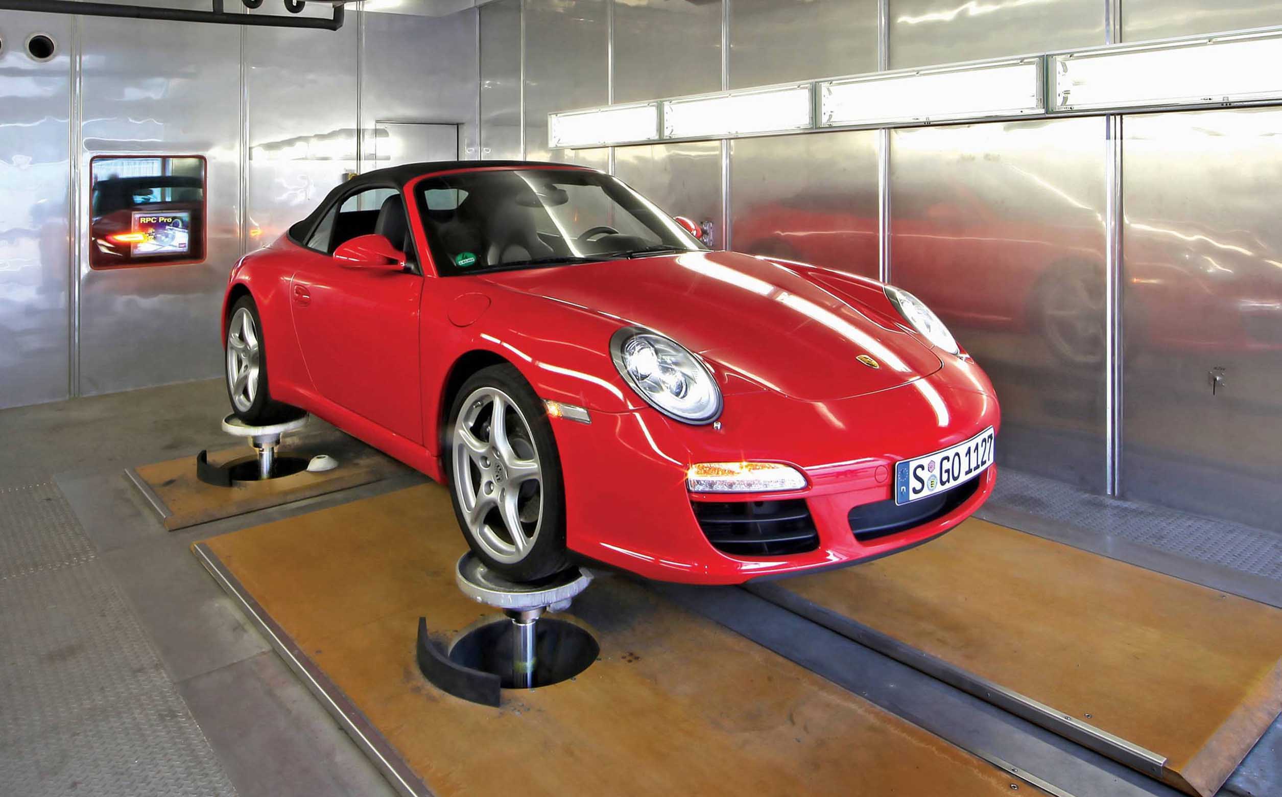 MTS Model 320 Tire-coupled Road Simulator