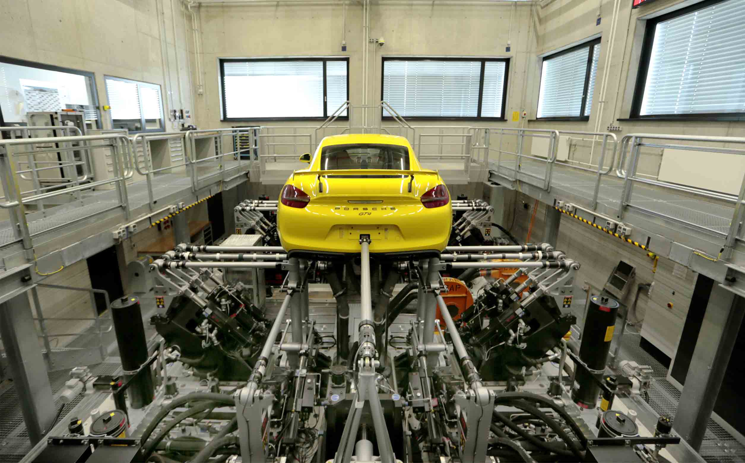 MTS 329 Road Simulators